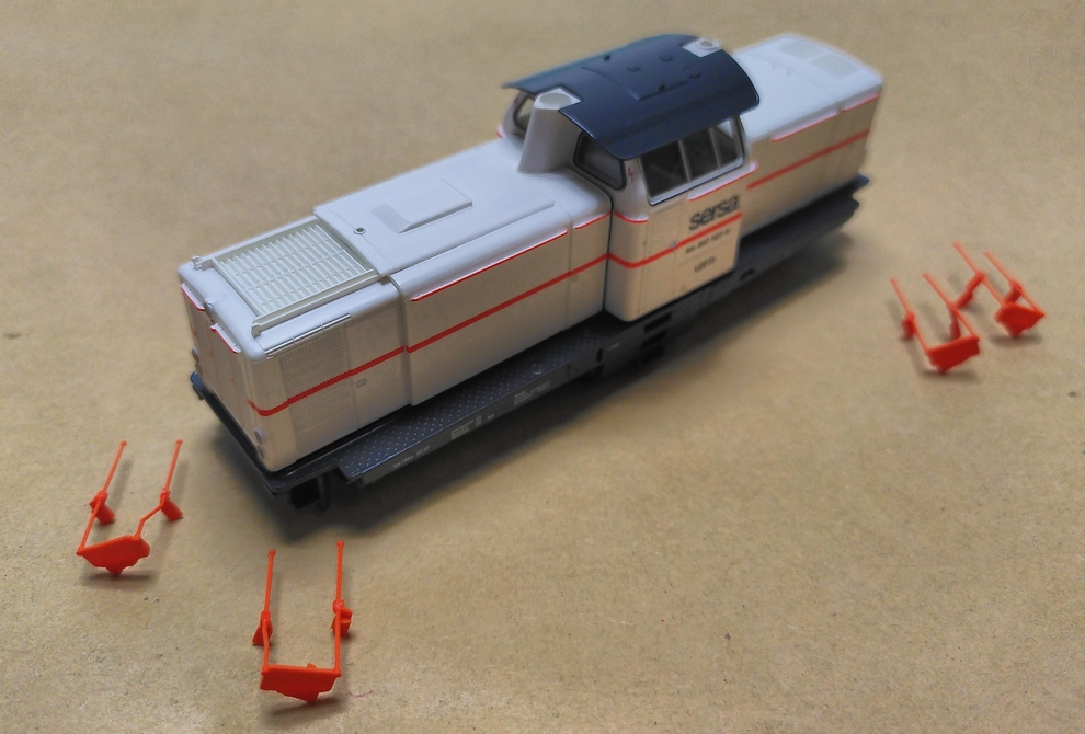 Ersatz-Gehäuse Grundrahmen + Kabine sersa LOTTI für ROCO Diesellok ...